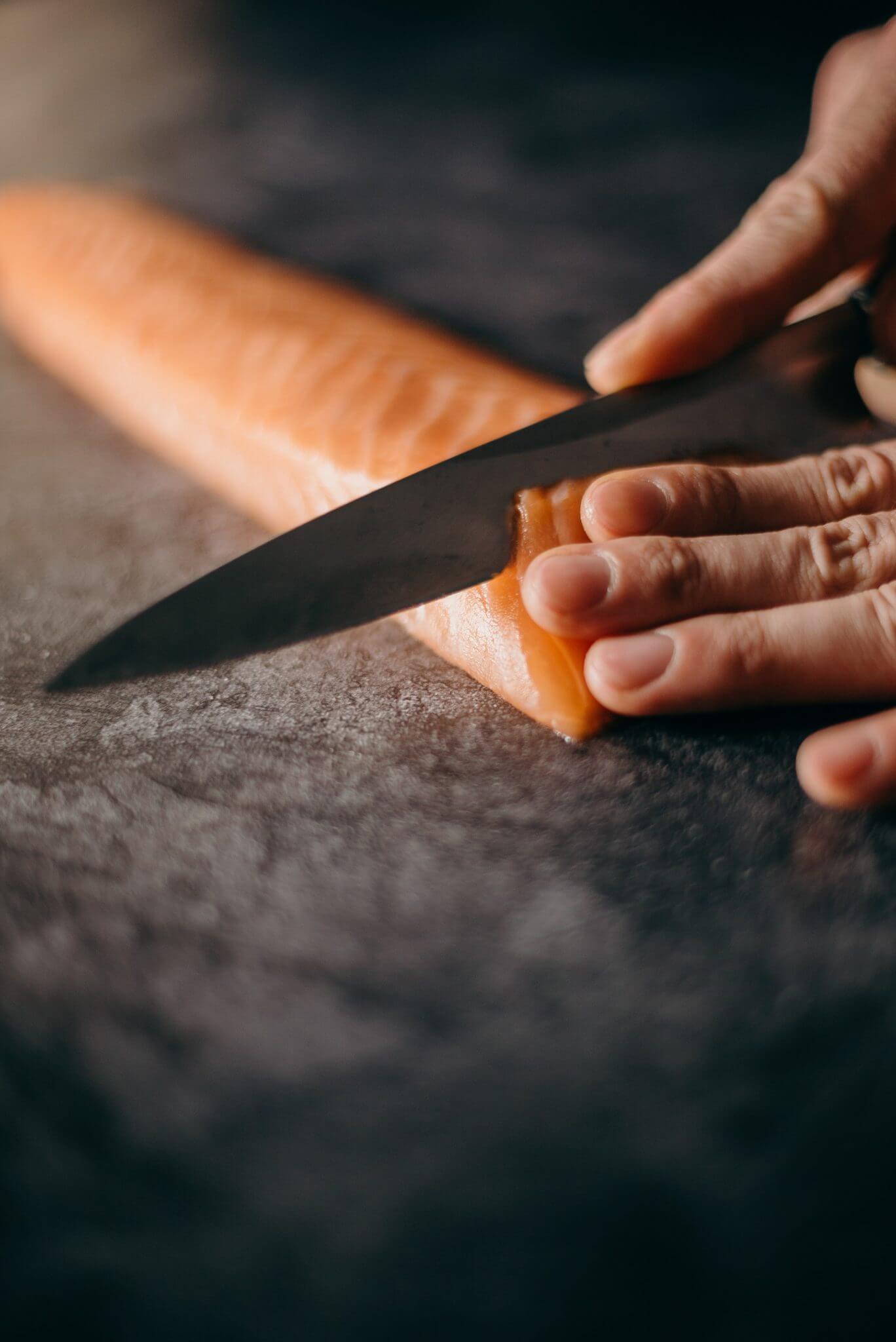 The Conclusive Guide on How to Use a Kitchen Knife (and Other Types of ...